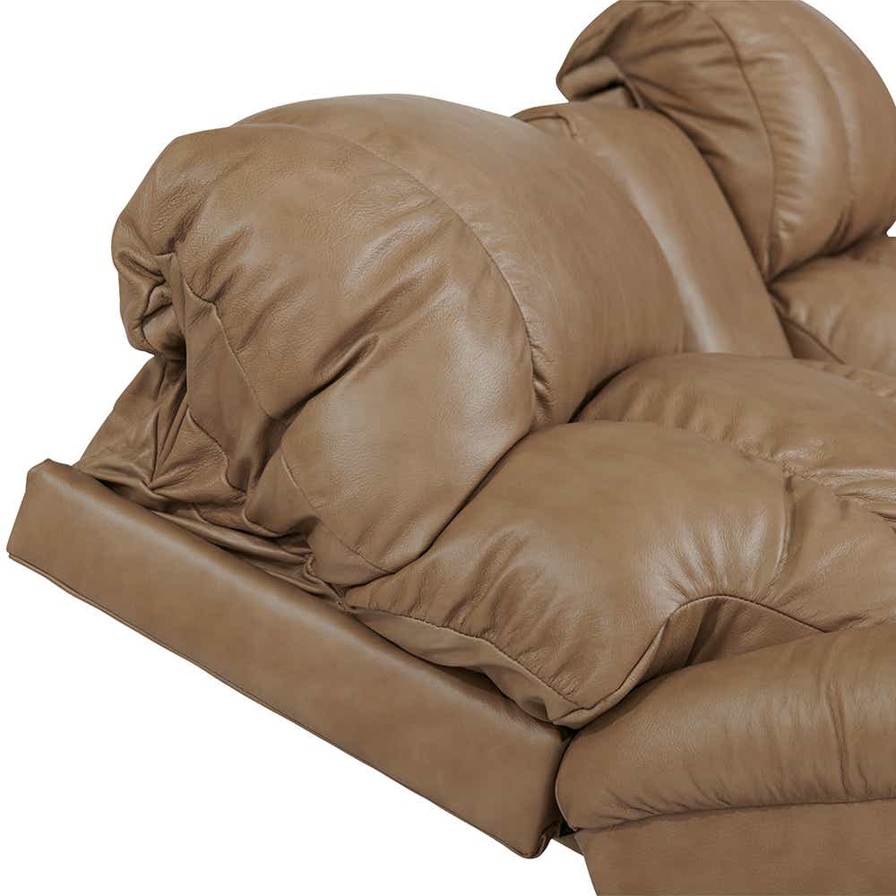 Pinnacle Power Wall Reclining Loveseat w/ Headrest & Console | La-Z-Boy