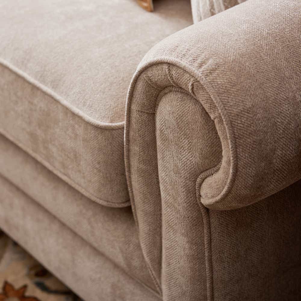 Mackenzie Sofa | La-Z-Boy