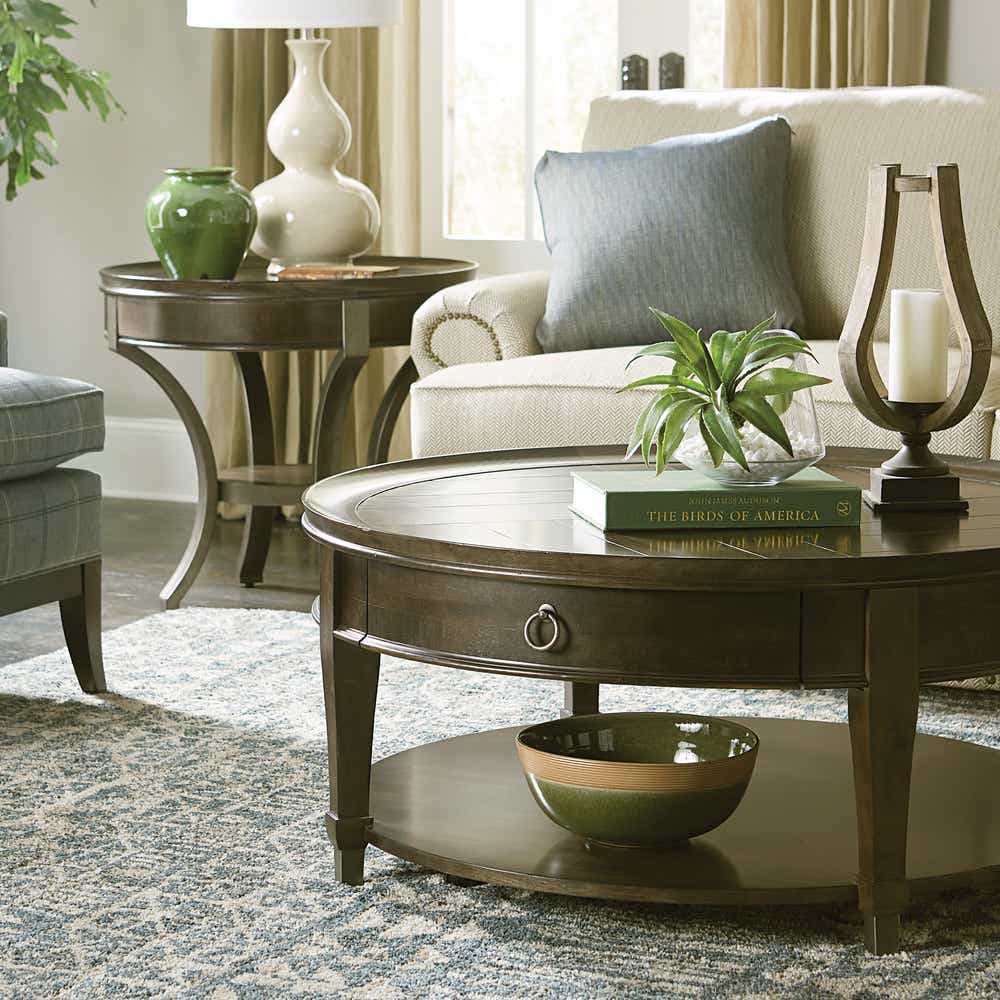 Sunset Valley Dark Round Cocktail Table | La-Z-Boy